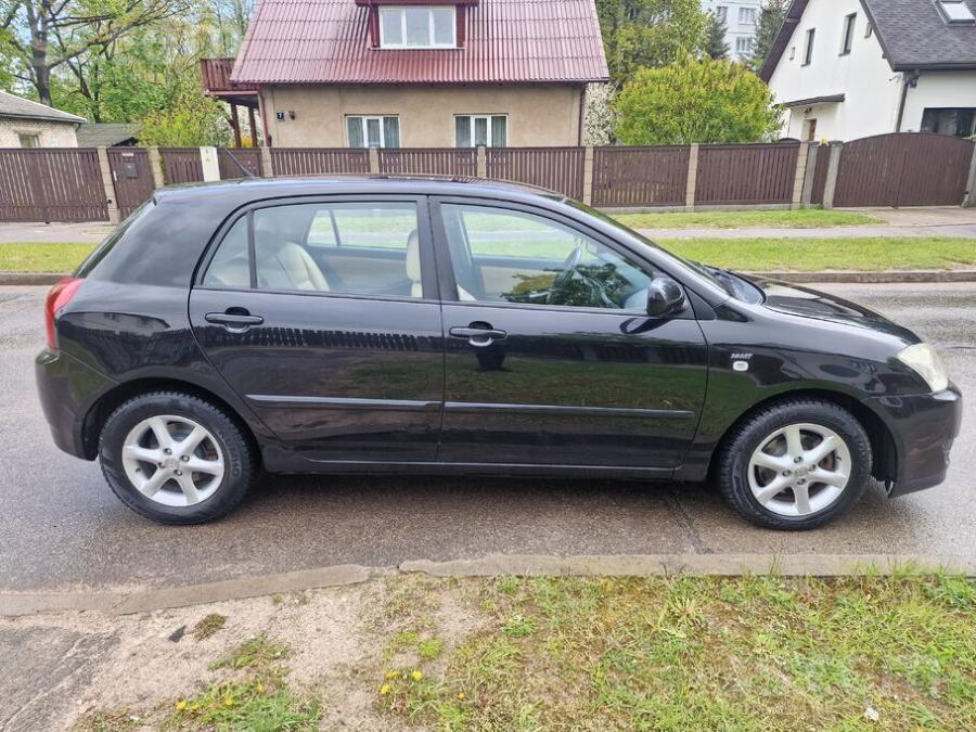 Melns Toyota Corolla 2006 Rīga, ar dzinēja tilpumu 1.40 L un nobraukumu 252 tūkst. km par 2200 €, foto 5 vietnē AUTOMOTO.COM.LV