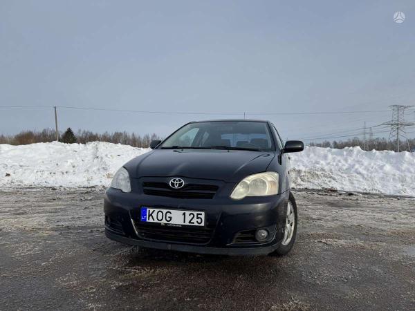 Black Toyota Corolla 2006 in Panevezys, with an engine capacity of 2.00 L and mileage of 212 thousand km for 1350 €, photo 1 on AUTOMOTO.COM.LV