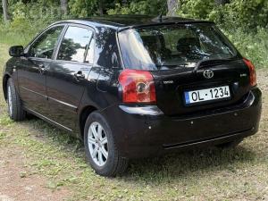 Black Toyota Corolla 2006 in Riga, with an engine capacity of 1.40 L and mileage of 236 thousand km for 2200 €, photo 3 on AUTOMOTO.COM.LV