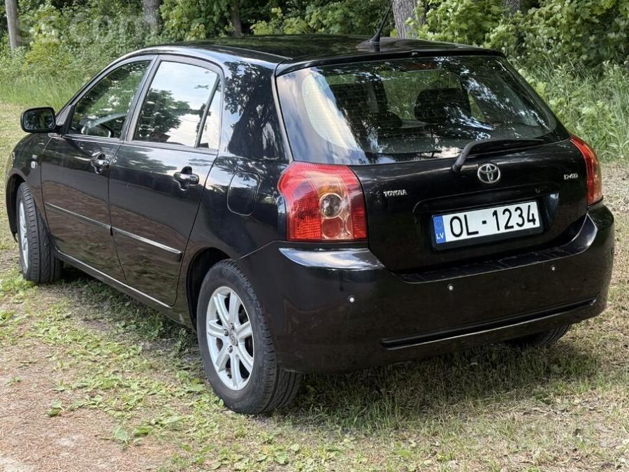 Black Toyota Corolla 2006 in Riga, with an engine capacity of 1.40 L and mileage of 236 thousand km for 2200 €, photo 3 on AUTOMOTO.COM.LV