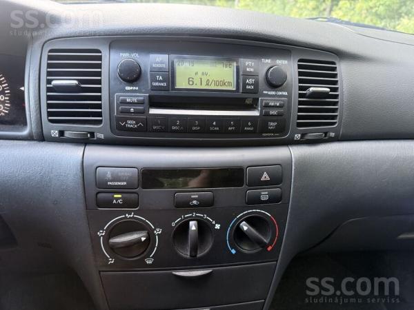 Black Toyota Corolla 2006 in Riga, with an engine capacity of 1.40 L and mileage of 236 thousand km for 2200 €, photo 7 on AUTOMOTO.COM.LV