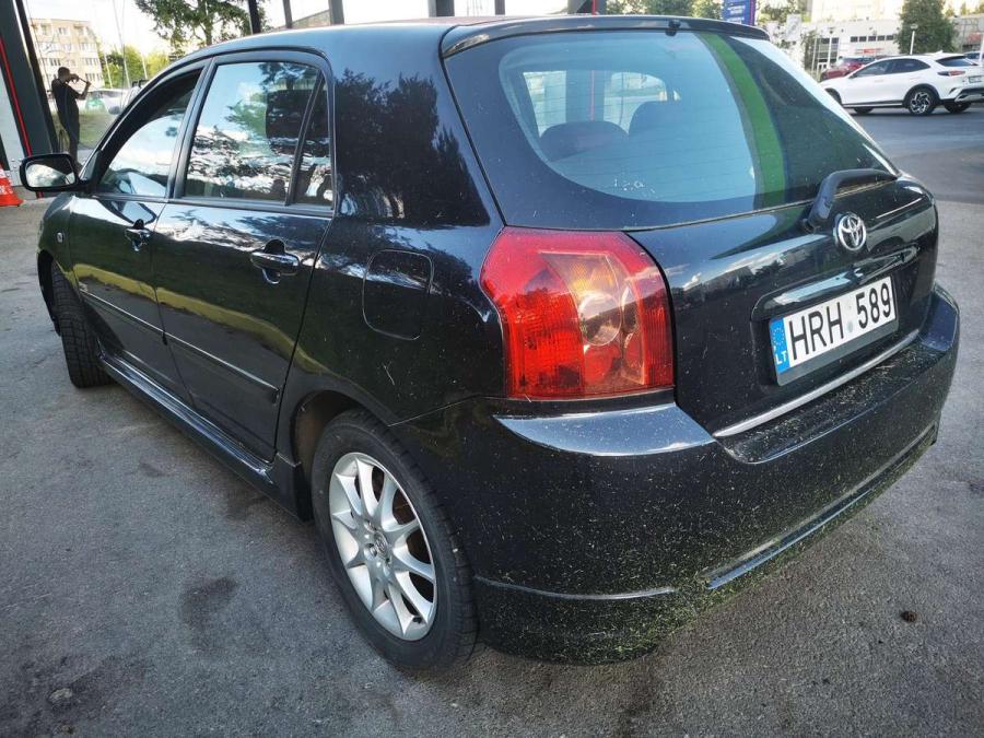 Melns Toyota Corolla 2006 Viļņa, ar dzinēja tilpumu 2.00 L un nobraukumu 308 tūkst. km par 1600 €, foto 8 vietnē AUTOMOTO.COM.LV