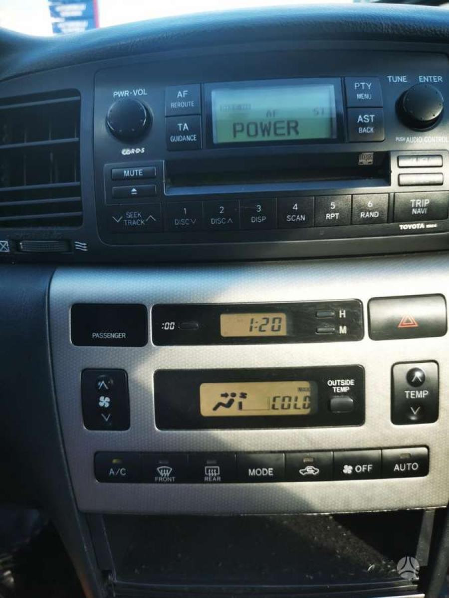 Melns Toyota Corolla 2006 Viļņa, ar dzinēja tilpumu 2.00 L un nobraukumu 308 tūkst. km par 1600 €, foto 10 vietnē AUTOMOTO.COM.LV