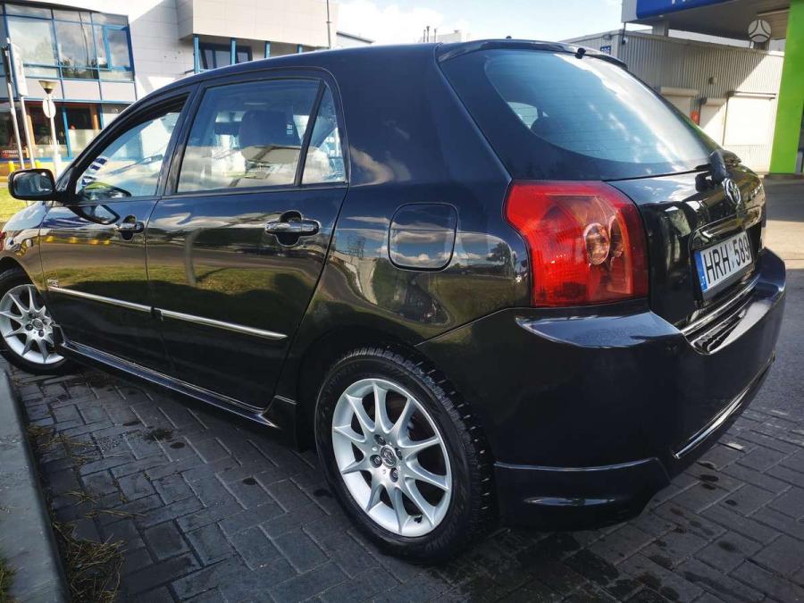 Melns Toyota Corolla 2006 Viļņa, ar dzinēja tilpumu 2.00 L un nobraukumu 308 tūkst. km par 1600 €, foto 12 vietnē AUTOMOTO.COM.LV