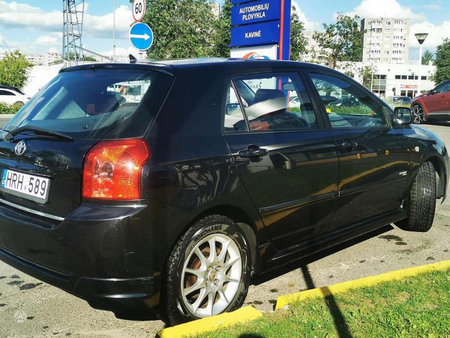 Melns Toyota Corolla 2006 Viļņa, ar dzinēja tilpumu 2.00 L un nobraukumu 308 tūkst. km par 1600 €, foto 23 vietnē AUTOMOTO.COM.LV