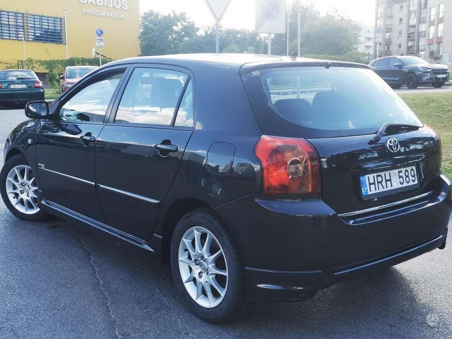 Melns Toyota Corolla 2006 Viļņa, ar dzinēja tilpumu 2.00 L un nobraukumu 308 tūkst. km par 1600 €, foto 27 vietnē AUTOMOTO.COM.LV