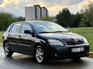 Black Toyota Corolla 2006 in Kaunas, with an engine capacity of 1.36 L and mileage of 287 thousand km for 2750 €, photo  on AUTOMOTO.COM.LV