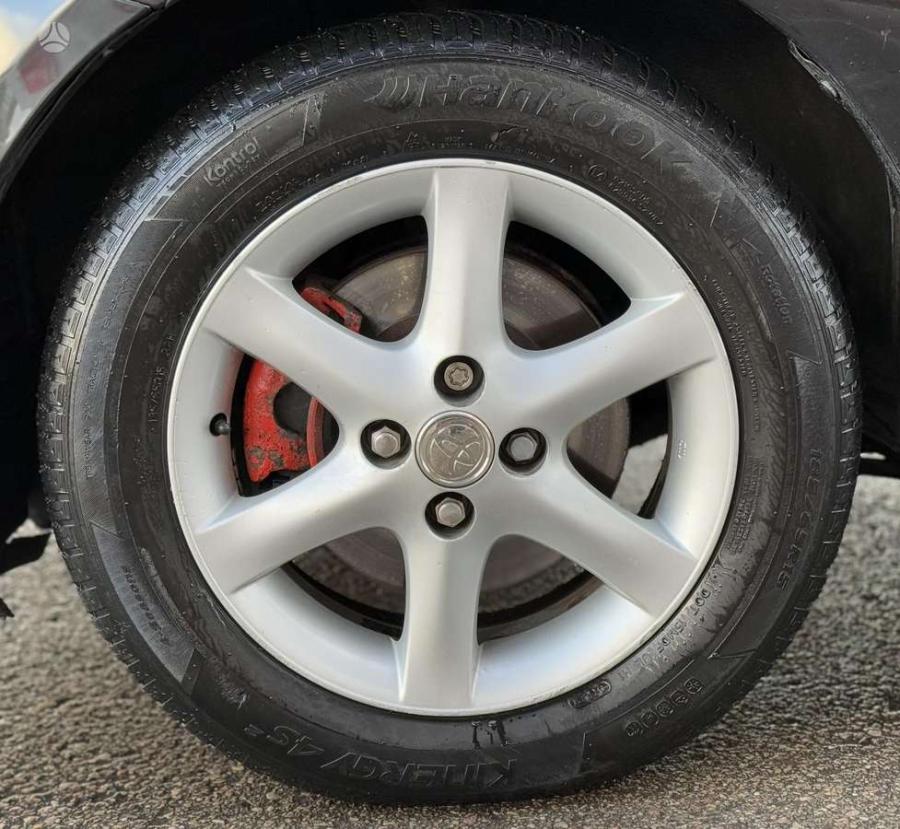 Melns Toyota Corolla 2006 Kauņa, ar dzinēja tilpumu 1.36 L un nobraukumu 287 tūkst. km par 2750 €, foto 8 vietnē AUTOMOTO.COM.LV