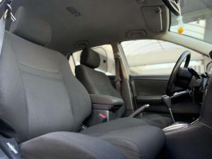 Melns Toyota Corolla 2006 Kauņa, ar dzinēja tilpumu 1.36 L un nobraukumu 287 tūkst. km par 2750 €, foto 14 vietnē AUTOMOTO.COM.LV