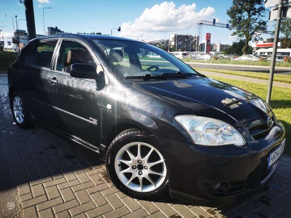 Black Toyota Corolla 2006 in Vilnius, with an engine capacity of 2.00 L and mileage of 315 thousand km for 1600 €, photo 8 on AUTOMOTO.COM.LV