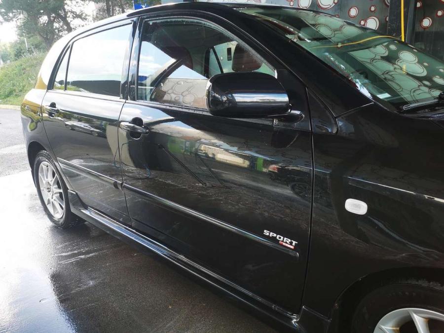 Black Toyota Corolla 2006 in Vilnius, with an engine capacity of 2.00 L and mileage of 315 thousand km for 1600 €, photo 27 on AUTOMOTO.COM.LV