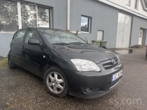 Melns Toyota Corolla 2006 Rīga, ar dzinēja tilpumu 1.40 L un nobraukumu 250 tūkst. km par 500 €, foto 3 vietnē AUTOMOTO.COM.LV