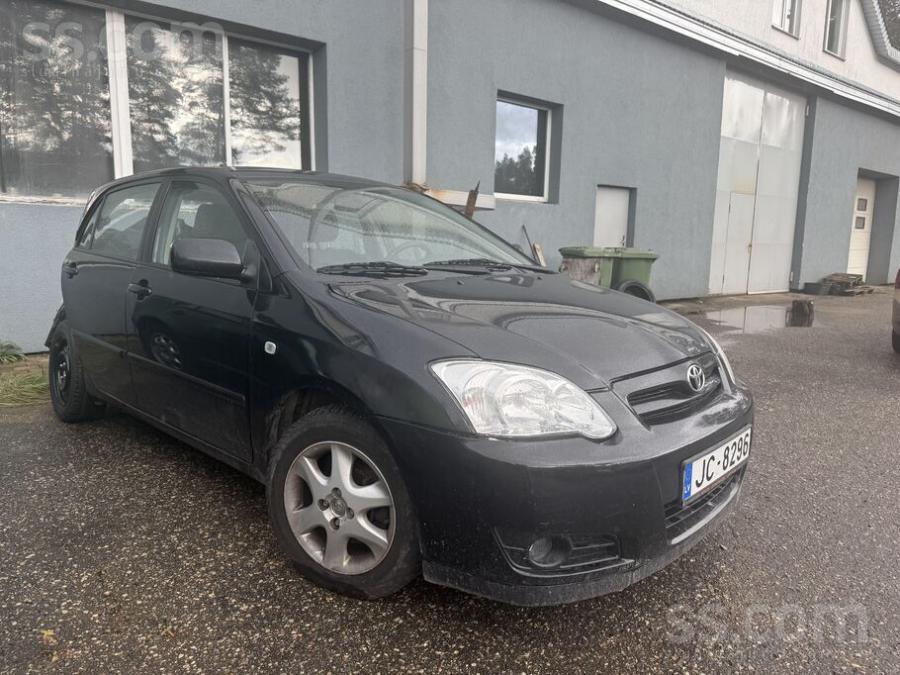 Melns Toyota Corolla 2006 Rīga, ar dzinēja tilpumu 1.40 L un nobraukumu 250 tūkst. km par 500 €, foto 3 vietnē AUTOMOTO.COM.LV