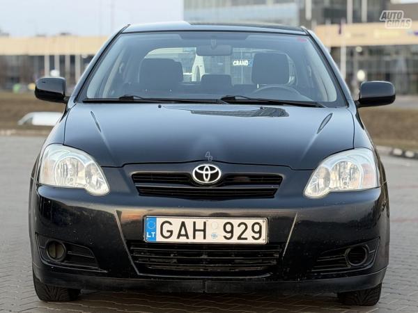 Black Toyota Corolla 2007 in Vilnius, with an engine capacity of 1.40 L and mileage of 180 thousand km for 2000 €, photo 2 on AUTOMOTO.COM.LV
