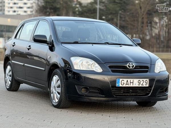 Black Toyota Corolla 2007 in Vilnius, with an engine capacity of 1.40 L and mileage of 180 thousand km for 2000 €, photo 6 on AUTOMOTO.COM.LV