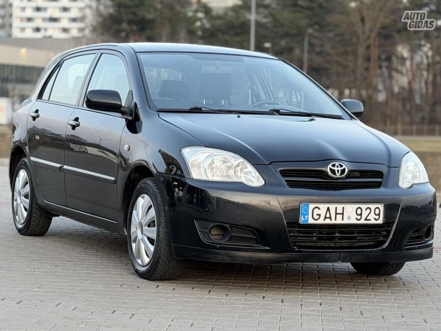 Melns Toyota Corolla 2007 Viļņa, ar dzinēja tilpumu 1.40 L un nobraukumu 180 tūkst. km par 2000 €, foto 6 vietnē AUTOMOTO.COM.LV
