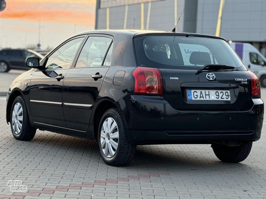 Melns Toyota Corolla 2007 Viļņa, ar dzinēja tilpumu 1.40 L un nobraukumu 180 tūkst. km par 2000 €, foto 7 vietnē AUTOMOTO.COM.LV