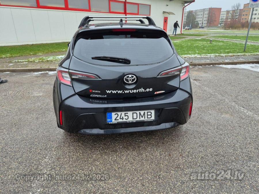 Black Toyota Corolla 2019 in Tallinn, with an engine capacity of 1.20 L and mileage of 180 thousand km for 9200 €, photo 3 on AUTOMOTO.COM.LV