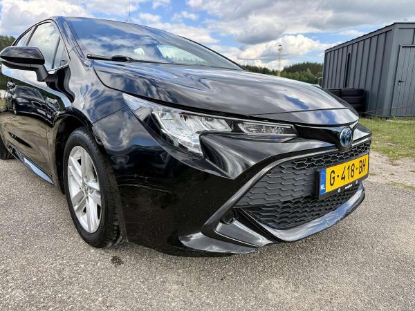 Black Toyota Corolla 2019 in Vilnius, with an engine capacity of 1.80 L and mileage of 282 thousand km for 10250 €, photo 7 on AUTOMOTO.COM.LV