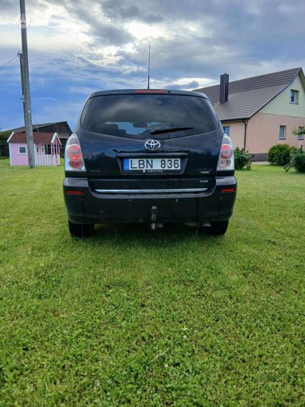 Black Toyota Corolla 2019 in Silale, with an engine capacity of 2.20 L and mileage of 284 thousand km for 1250 €, photo 5 on AUTOMOTO.COM.LV