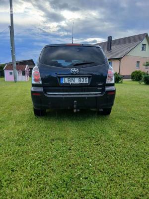 Black Toyota Corolla 2019 in Silale, with an engine capacity of 2.20 L and mileage of 284 thousand km for 1250 €, photo 6 on AUTOMOTO.COM.LV