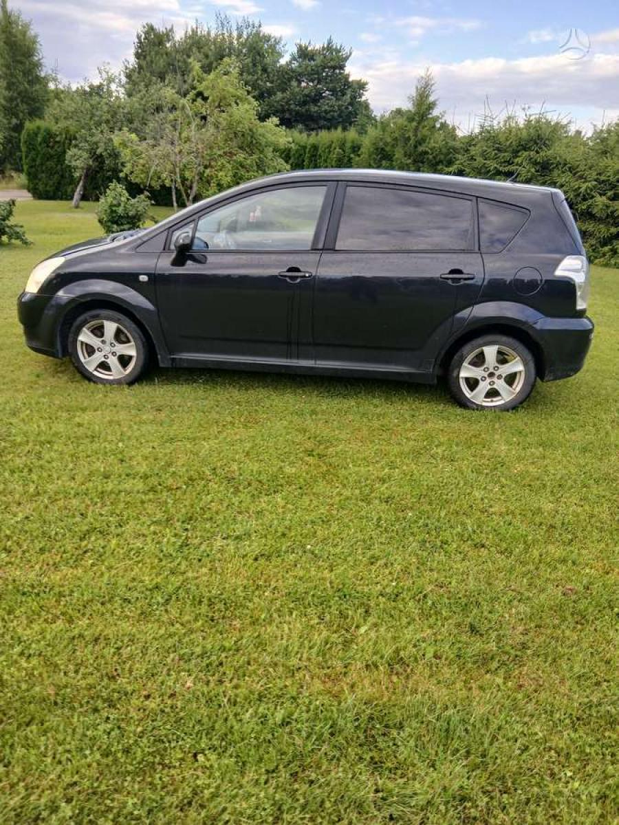 Black Toyota Corolla 2019 in Silale, with an engine capacity of 2.20 L and mileage of 284 thousand km for 1250 €, photo 7 on AUTOMOTO.COM.LV