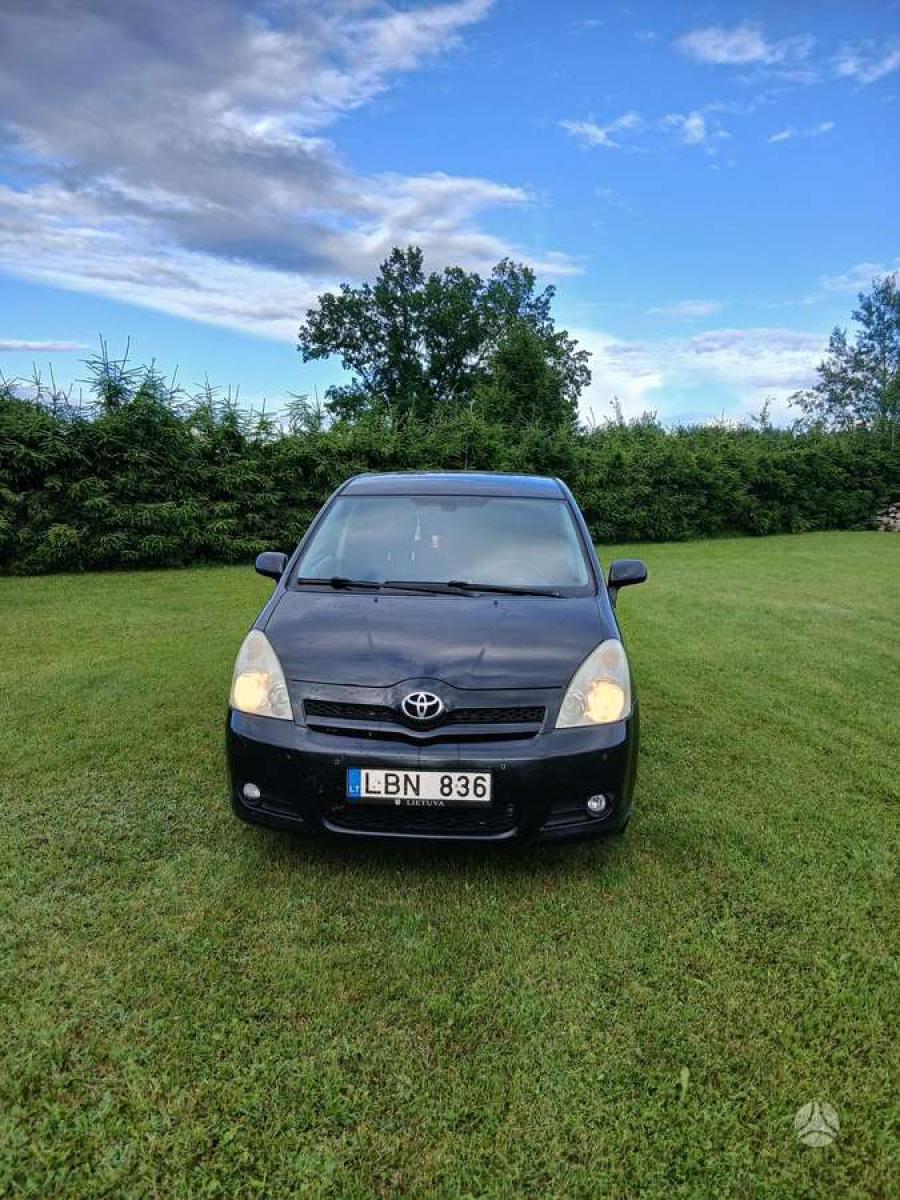 Black Toyota Corolla 2019 in Silale, with an engine capacity of 2.20 L and mileage of 284 thousand km for 1250 €, photo 8 on AUTOMOTO.COM.LV