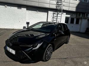 Melns Toyota Corolla 2019 Viļņa, ar dzinēja tilpumu 1.80 L un nobraukumu 57 tūkst. km par 18500 €, foto 3 vietnē AUTOMOTO.COM.LV