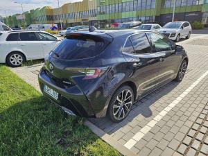 Melns Toyota Corolla 2019 Viļņa, ar dzinēja tilpumu 1.99 L un nobraukumu 128 tūkst. km par 18000 €, foto 6 vietnē AUTOMOTO.COM.LV