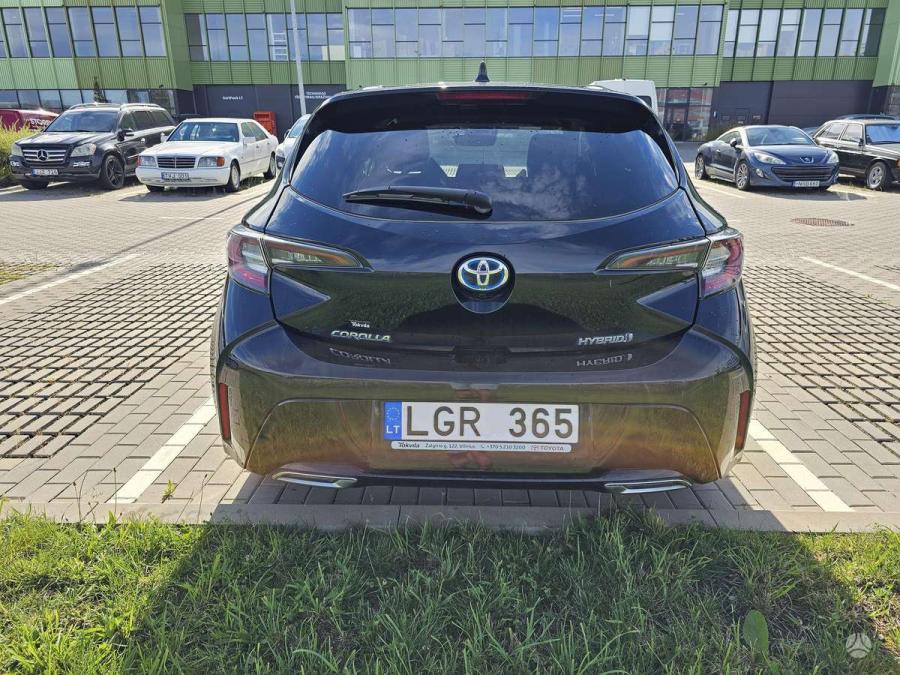 Melns Toyota Corolla 2019 Viļņa, ar dzinēja tilpumu 1.99 L un nobraukumu 128 tūkst. km par 18000 €, foto 7 vietnē AUTOMOTO.COM.LV
