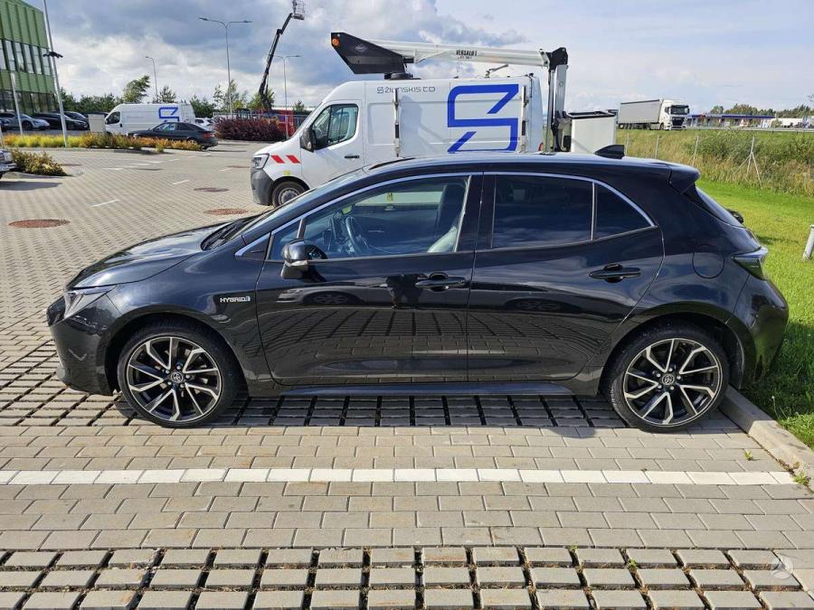 Melns Toyota Corolla 2019 Viļņa, ar dzinēja tilpumu 1.99 L un nobraukumu 128 tūkst. km par 18000 €, foto 9 vietnē AUTOMOTO.COM.LV