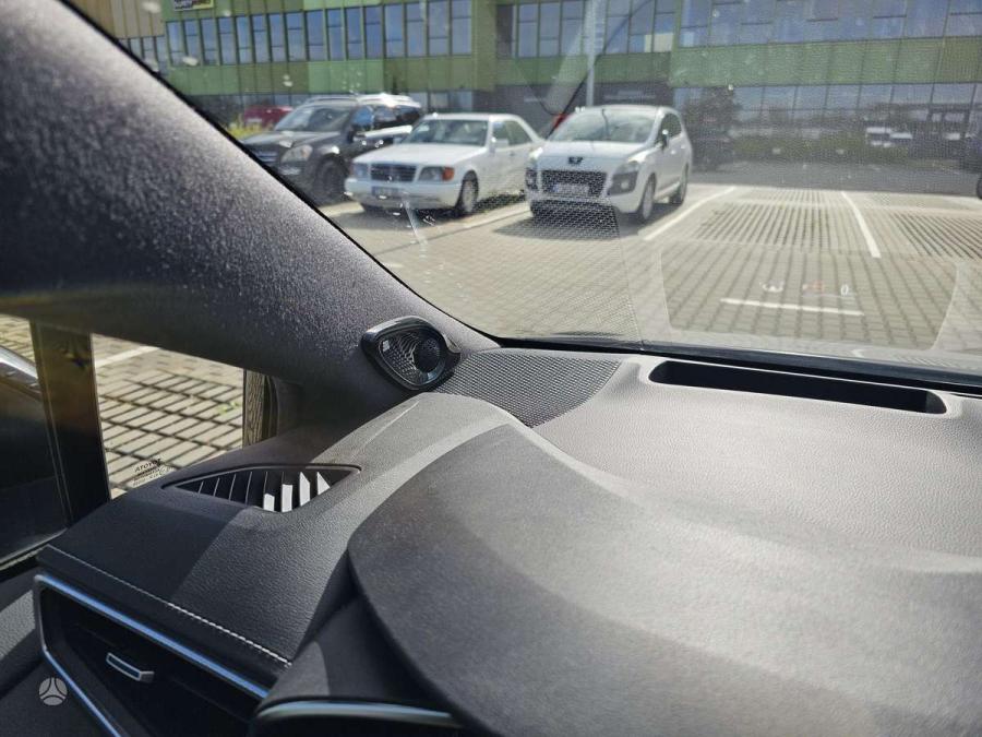 Melns Toyota Corolla 2019 Viļņa, ar dzinēja tilpumu 1.99 L un nobraukumu 128 tūkst. km par 18000 €, foto 30 vietnē AUTOMOTO.COM.LV