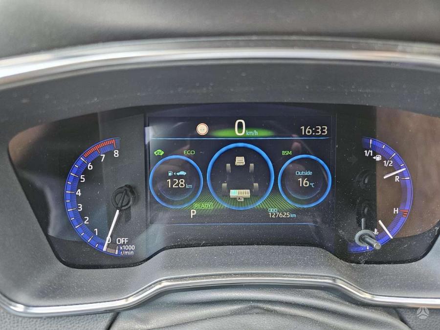 Melns Toyota Corolla 2019 Viļņa, ar dzinēja tilpumu 1.99 L un nobraukumu 128 tūkst. km par 18000 €, foto 35 vietnē AUTOMOTO.COM.LV
