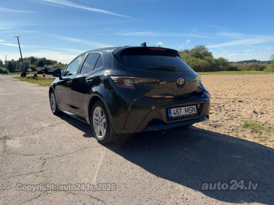 Melns Toyota Corolla 2019 Tallina, ar dzinēja tilpumu 1.20 L un nobraukumu 94 tūkst. km par 15000 €, foto 5 vietnē AUTOMOTO.COM.LV