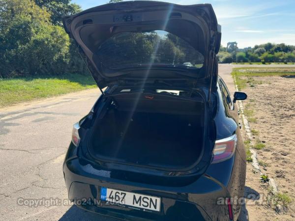 Тойота Королла 2019 в Таллин на AUTOMOTO.COM.LV Черный Тойота Королла 2019 в Таллин, объемом двигателя 1.20 л и пробегом 94 тыс. км за 15000 €, фото 8 на AUTOMOTO.COM.LV