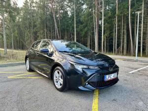 Black Toyota Corolla 2020 in Klaipeda, with an engine capacity of 1.20 L and mileage of 51 thousand km for 14950 €, photo 7 on AUTOMOTO.COM.LV