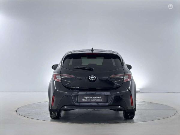 Melns Toyota Corolla 2020 Viļņa, ar dzinēja tilpumu 1.20 L un nobraukumu 157 tūkst. km par 13900 €, foto 4 vietnē AUTOMOTO.COM.LV