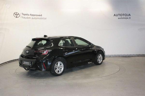 Melns Toyota Corolla 2020 Kauņa, ar dzinēja tilpumu 1.80 L un nobraukumu 108 tūkst. km par 17500 €, foto 2 vietnē AUTOMOTO.COM.LV