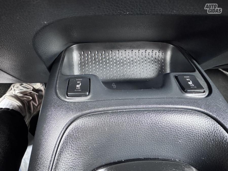Melns Toyota Corolla 2020 Viļņa, ar dzinēja tilpumu 1.80 L un nobraukumu 196 tūkst. km par 15500 €, foto 19 vietnē AUTOMOTO.COM.LV