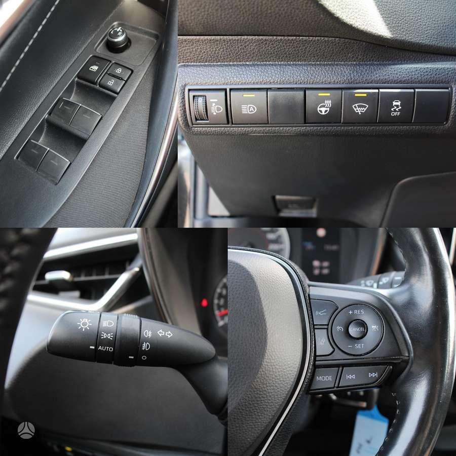 Black Toyota Corolla 2020 in Vilnius, with an engine capacity of 1.20 L and mileage of 103 thousand km for 14950 €, photo 9 on AUTOMOTO.COM.LV