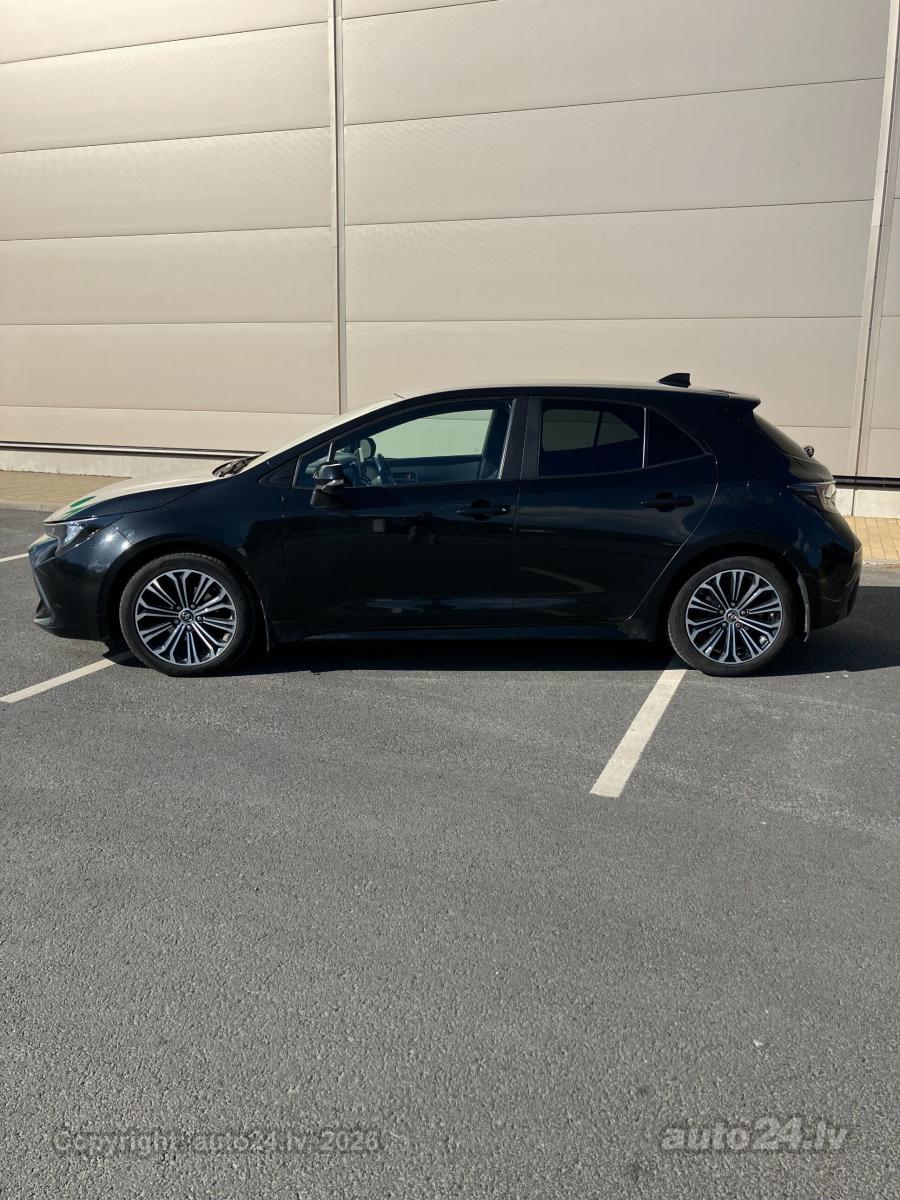 Melns Toyota Corolla 2020 Tallina, ar dzinēja tilpumu 1.20 L un nobraukumu 104 tūkst. km par 15500 €, foto 7 vietnē AUTOMOTO.COM.LV