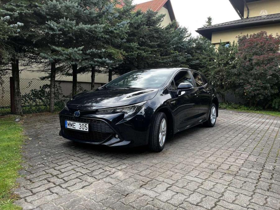 Melns Toyota Corolla 2020 Viļņa, ar dzinēja tilpumu 1.80 L un nobraukumu 115 tūkst. km par 14000 €, foto 1 vietnē AUTOMOTO.COM.LV