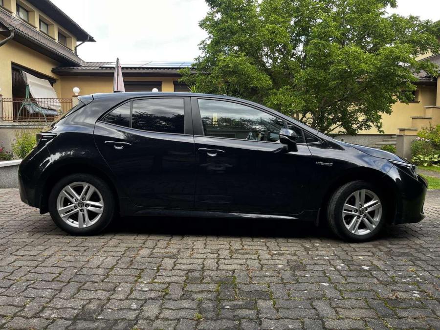 Melns Toyota Corolla 2020 Viļņa, ar dzinēja tilpumu 1.80 L un nobraukumu 115 tūkst. km par 14000 €, foto 5 vietnē AUTOMOTO.COM.LV