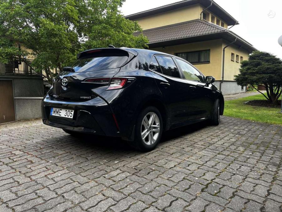 Melns Toyota Corolla 2020 Viļņa, ar dzinēja tilpumu 1.80 L un nobraukumu 115 tūkst. km par 14000 €, foto 6 vietnē AUTOMOTO.COM.LV