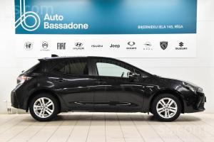 Black Toyota Corolla 2021 in Riga, with an engine capacity of 1.80 L and mileage of 57 thousand km for 17990 €, photo 4 on AUTOMOTO.COM.LV
