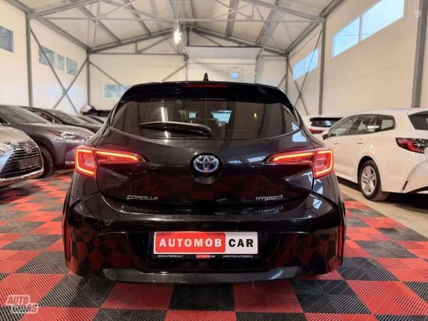 Black Toyota Corolla 2021 in Vilnius, with an engine capacity of 1.80 L and mileage of 188 thousand km for 14950 €, photo 5 on AUTOMOTO.COM.LV