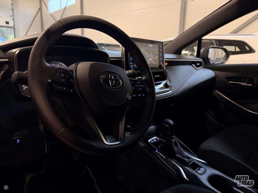 Melns Toyota Corolla 2021 Viļņa, ar dzinēja tilpumu 1.80 L un nobraukumu 188 tūkst. km par 14950 €, foto 14 vietnē AUTOMOTO.COM.LV