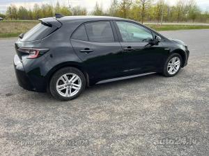 Black Toyota Corolla 2021 in Tallinn, with an engine capacity of 0.00 L and mileage of 129 thousand km for 16999 €, photo 6 on AUTOMOTO.COM.LV