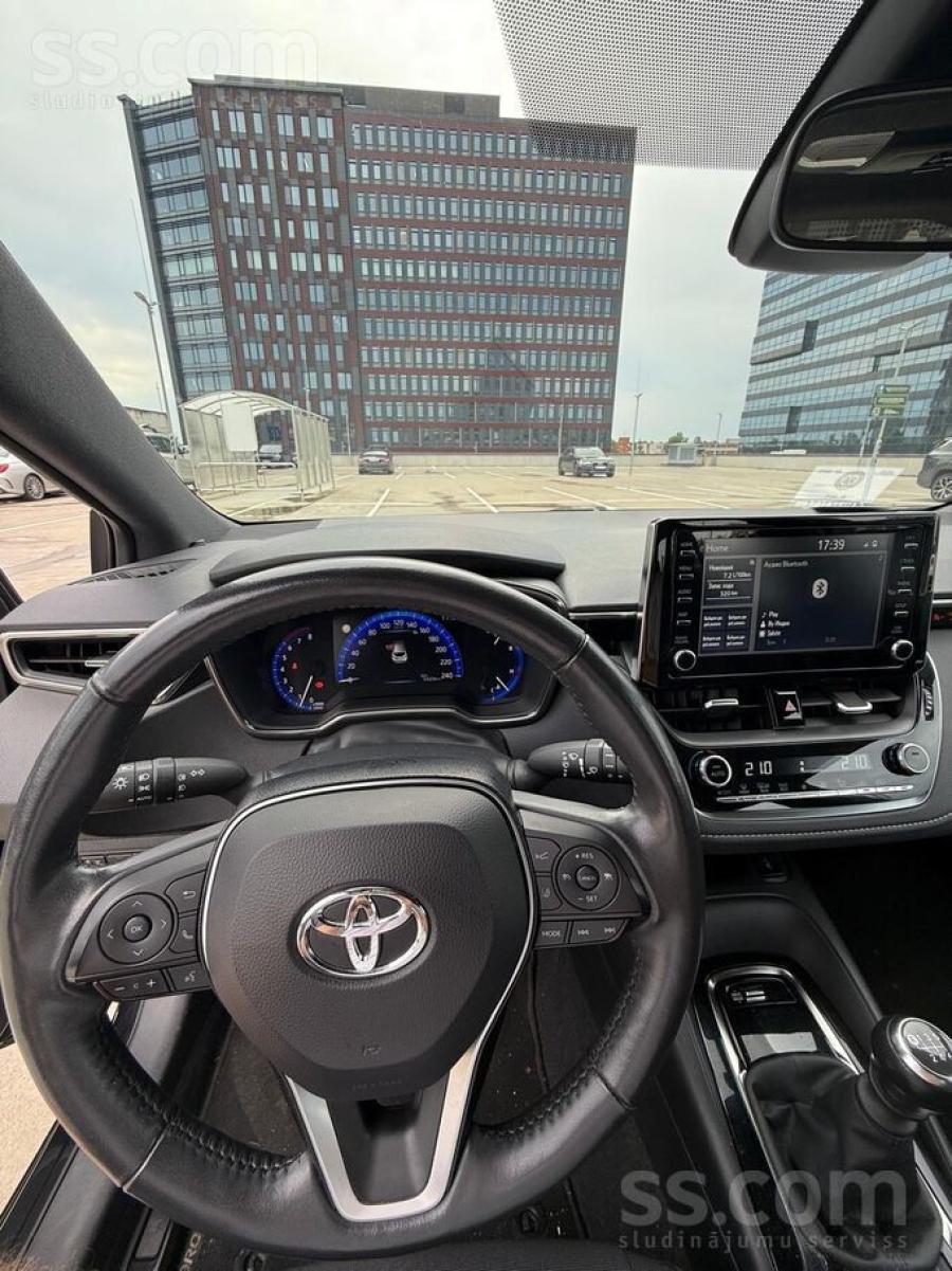 Melns Toyota Corolla 2021 Rīga, ar dzinēja tilpumu 1.20 L un nobraukumu 65 tūkst. km par 15000 €, foto 5 vietnē AUTOMOTO.COM.LV