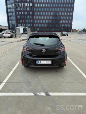 Melns Toyota Corolla 2021 Rīga, ar dzinēja tilpumu 1.20 L un nobraukumu 65 tūkst. km par 15000 €, foto 8 vietnē AUTOMOTO.COM.LV